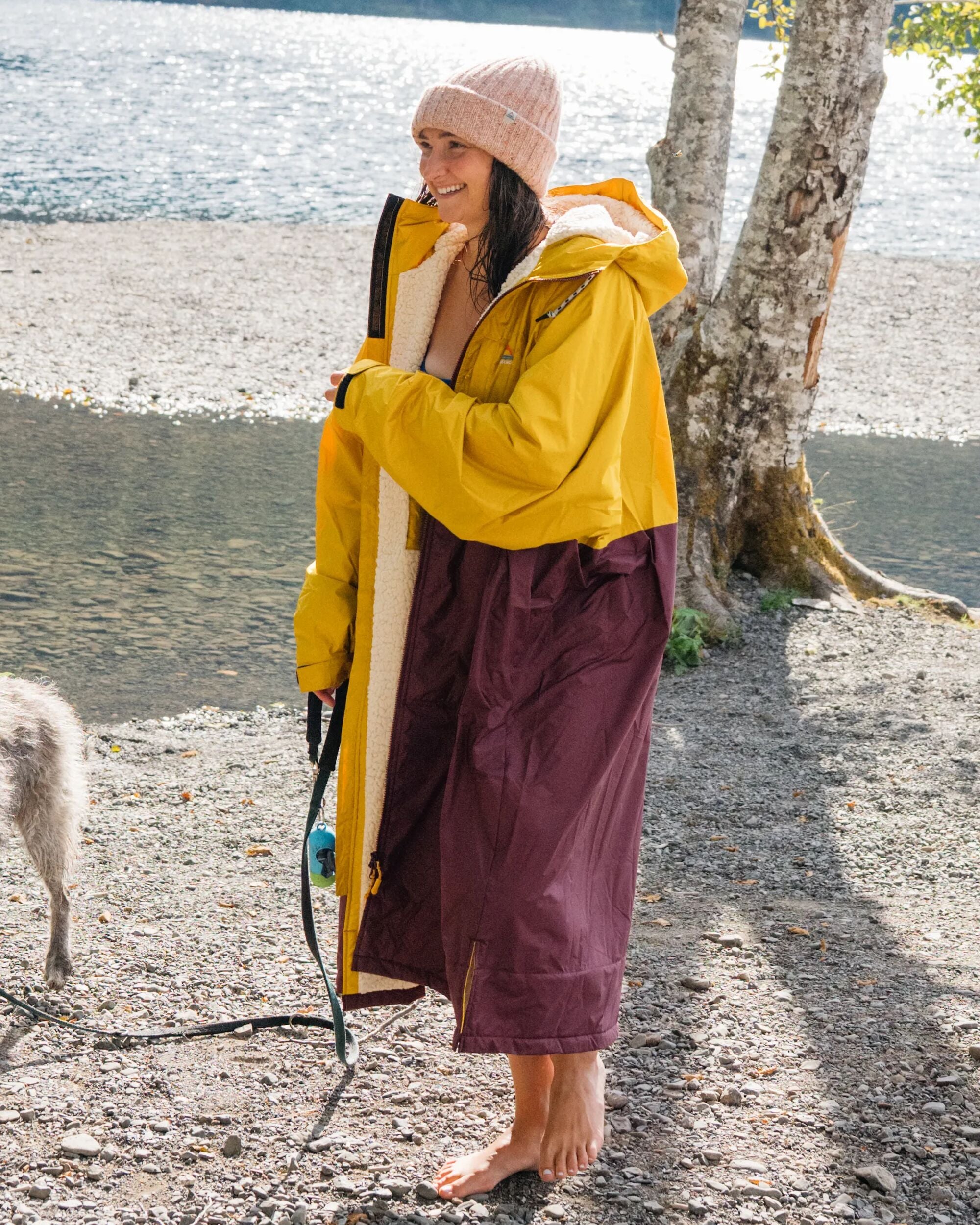 Waves Recycled Sherpa Lined Changing Robe Fig/Heritage Yellow – Passenger